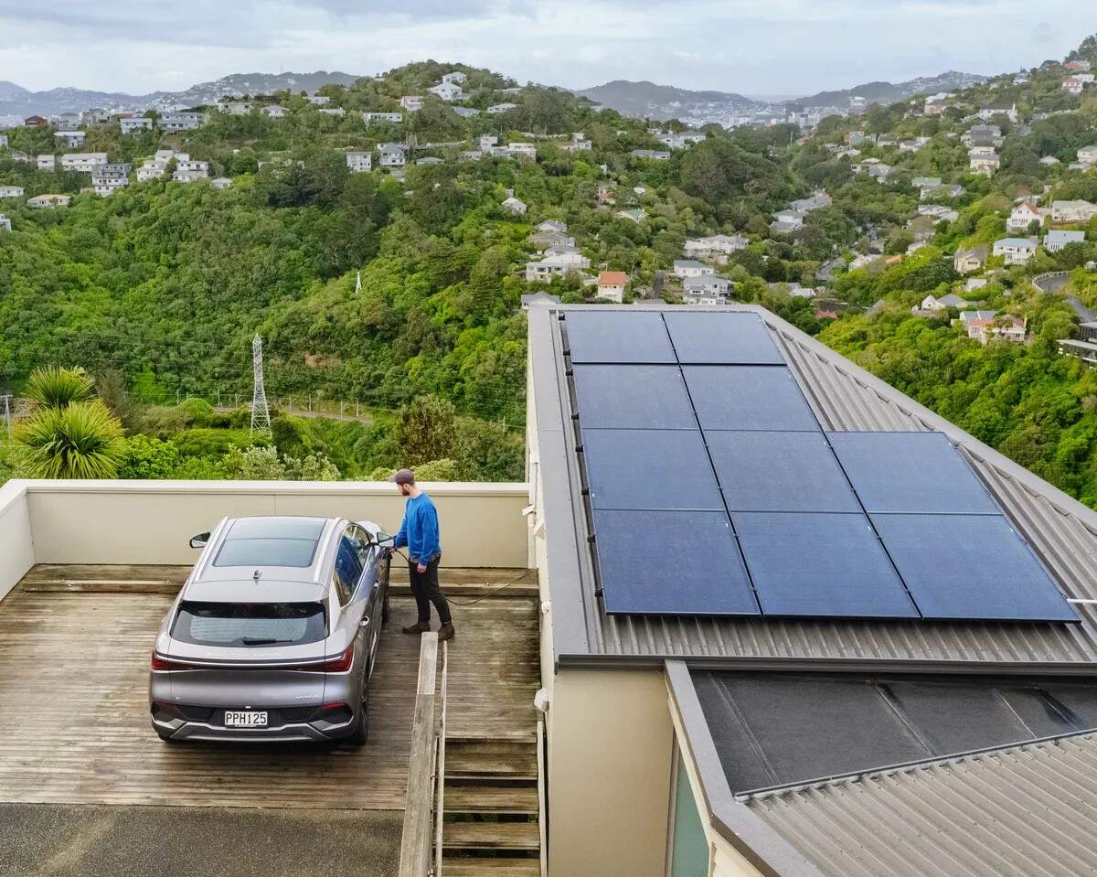 Breaking down home solar costs and savings | EECA